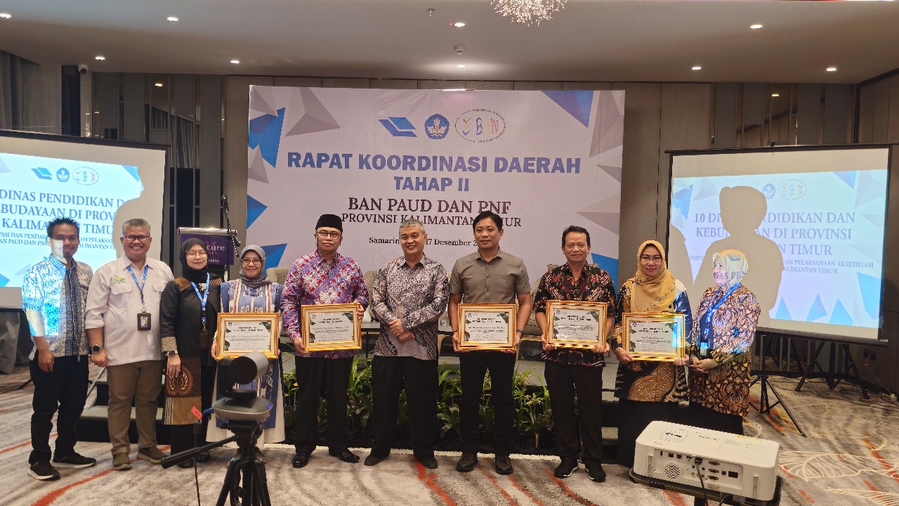 Akreditasi Terbanyak se Kaltim, Bunda PAUD dan Disdikbud Kutai Timur ...